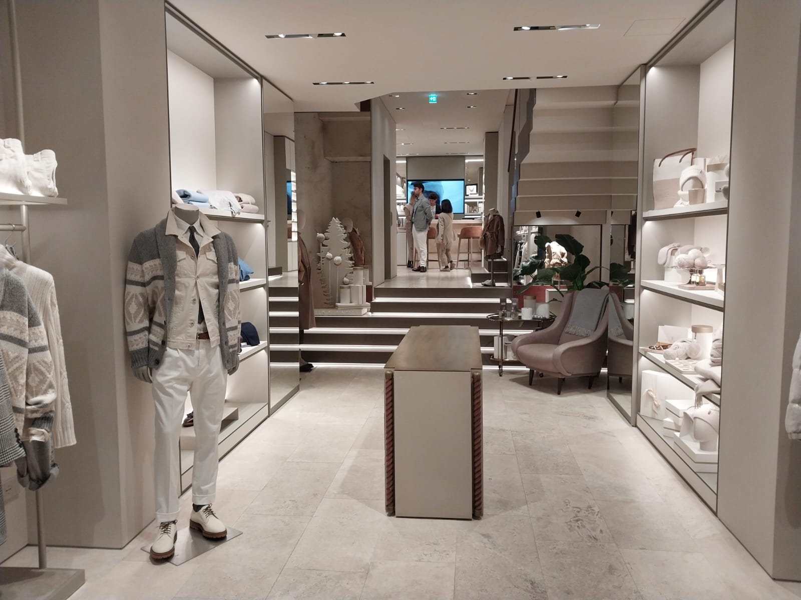 Exploring Italian Luxury: Our Favorite Cashmere Brands | glaminess.com